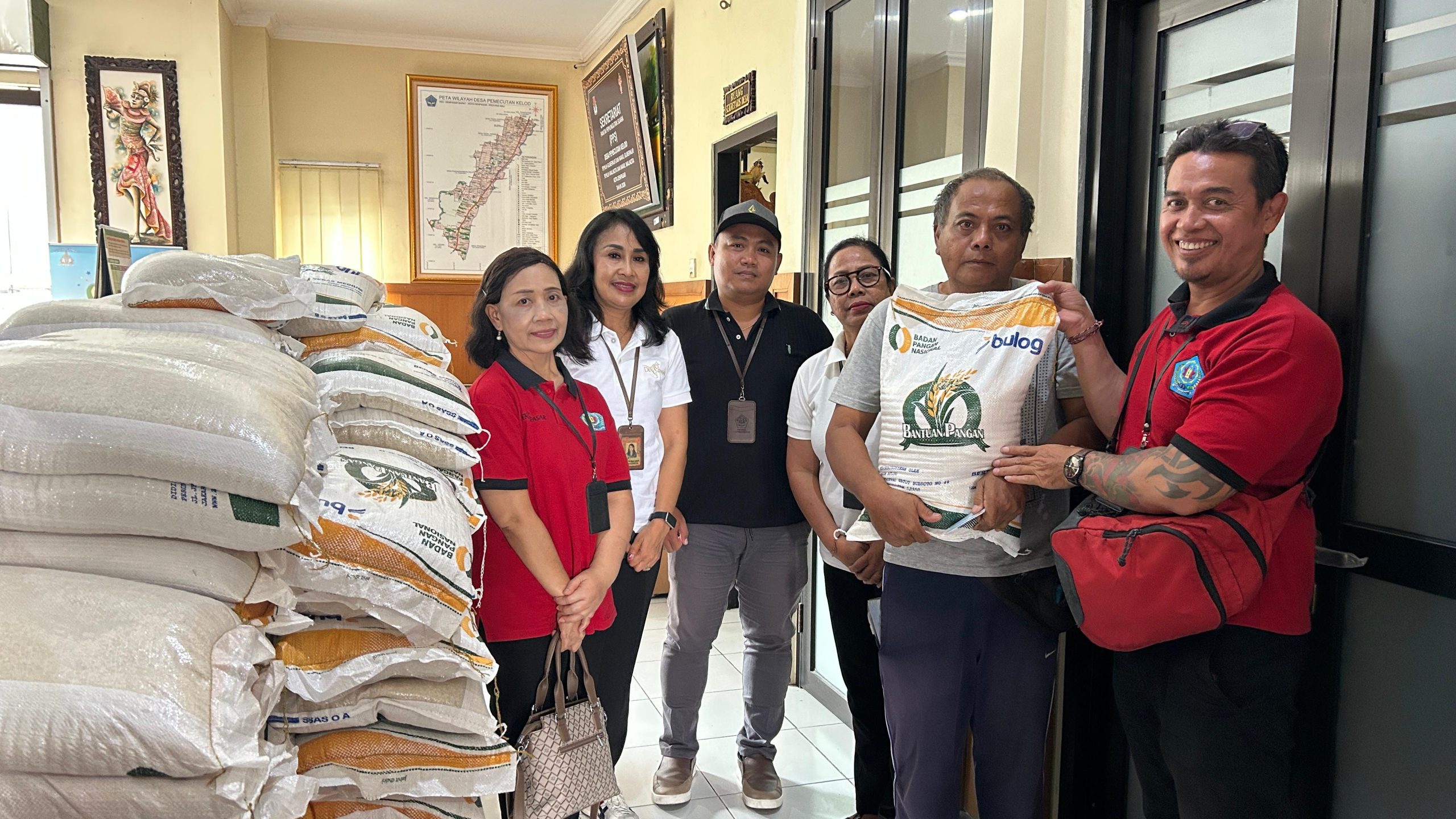 Bulog Bali Distribusikan Bantuan Pangan 201.343 PBP, per KK Terima 10 ...