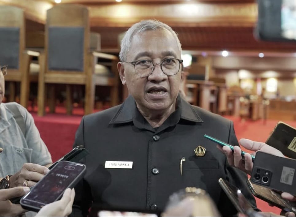 Putu Parwata Dorong Desa Susun Perdes Pengelolaan Sampah Berbasis ...